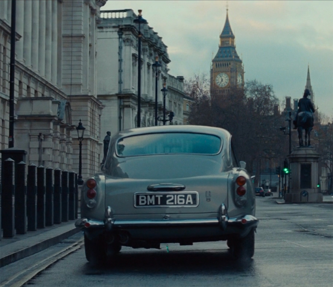 Aston Martin DB5 | Bond Lifestyle