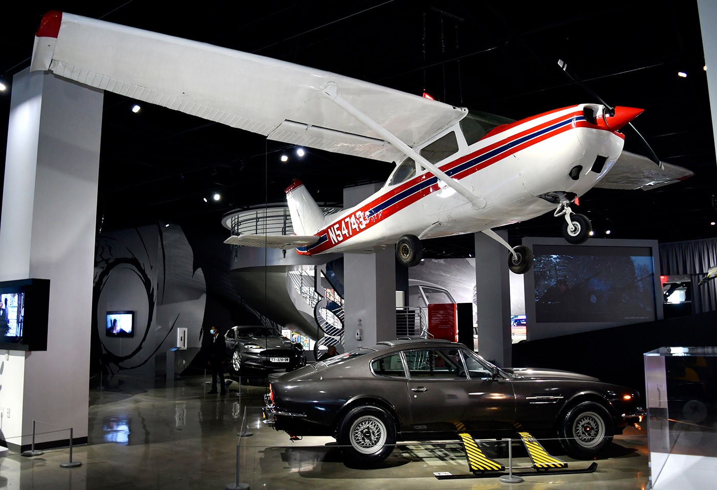 Cessna 172P Skyhawk | Bond Lifestyle
