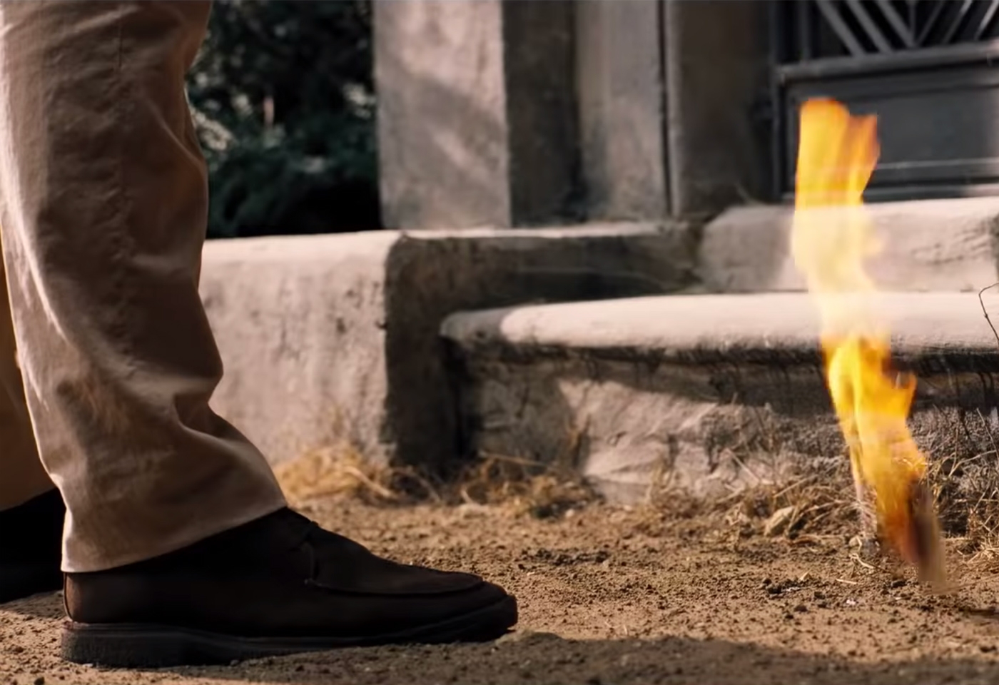 Drake's Crosby Moc-Toe Chukka Boot Dark Brown Suede | Bond Lifestyle