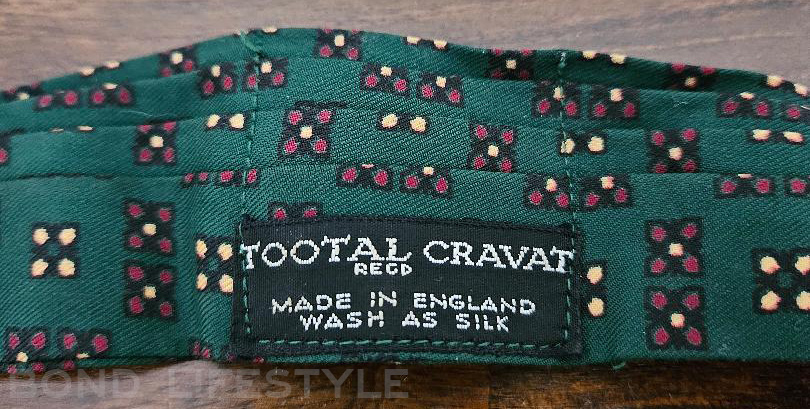 Tootal Green Cravat | Bond Lifestyle