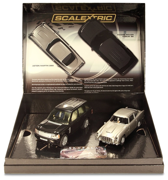 Scalextric C3268A SkyFall Aston Martin DB5 vs Range Rover | Bond Lifestyle