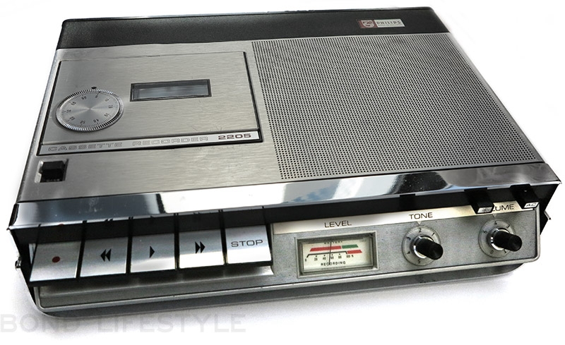 Philips 2205 Tape Recorder and Philips C90 Tape | Bond Lifestyle