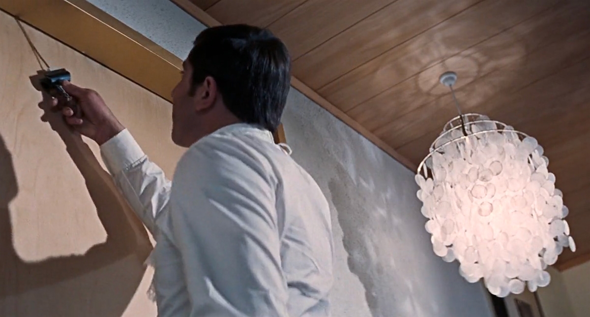 Verner Panton Fun Shell Lamp | Bond Lifestyle