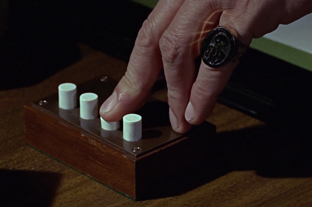 SPECTRE Octopus Ring | Bond Lifestyle