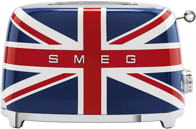 SMEG fridge, toaster and blender in Q's home | Bond Lifestyle